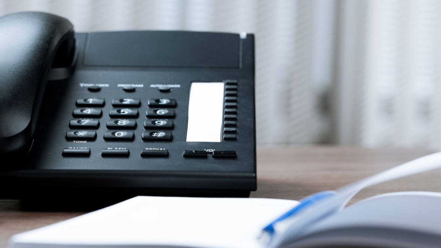 Teléfonos fijos: mejores marcas y tipos – Guía de compra 2025